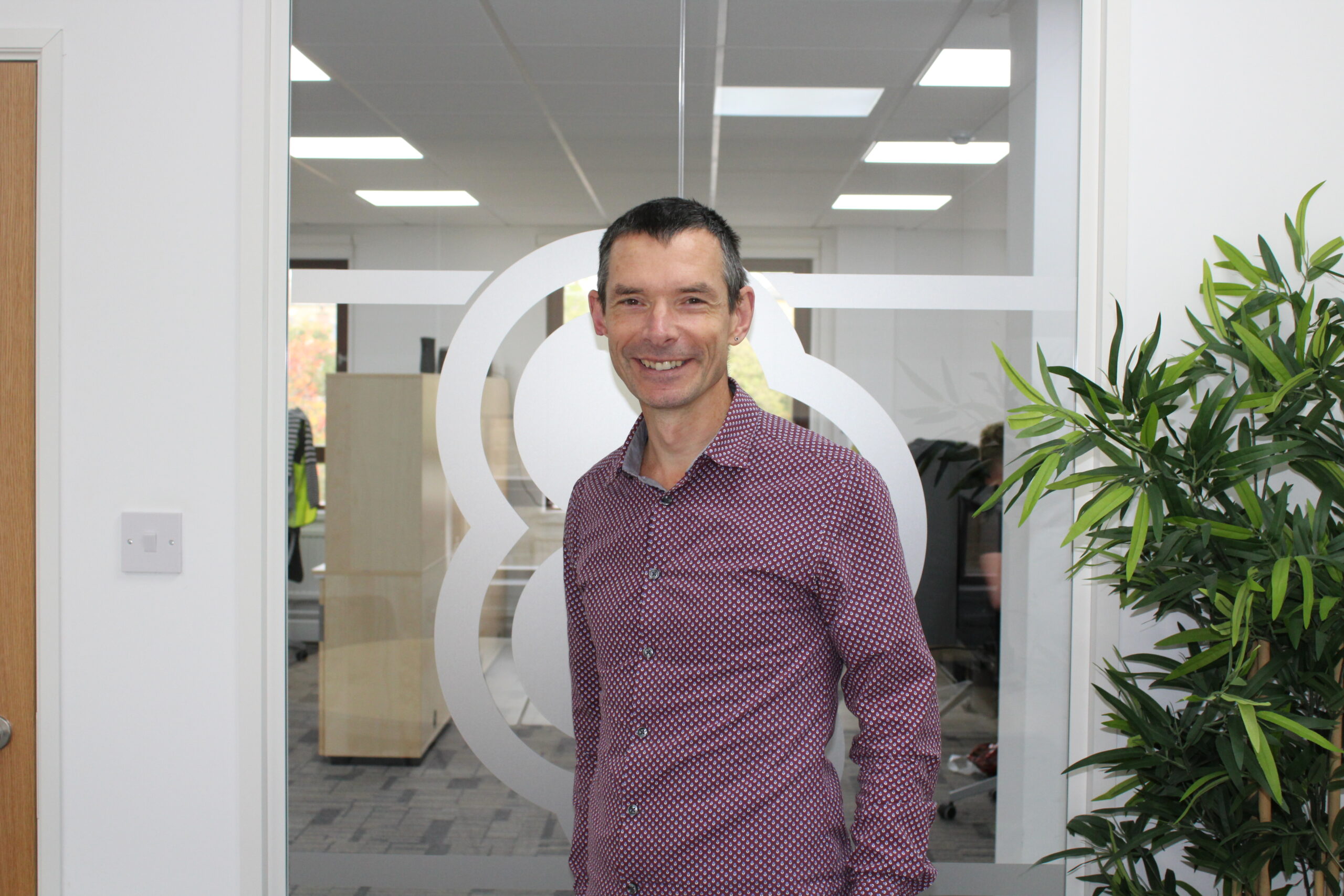 Renumitul autor şi specialist în marketing digital Dave Chaffey se ...