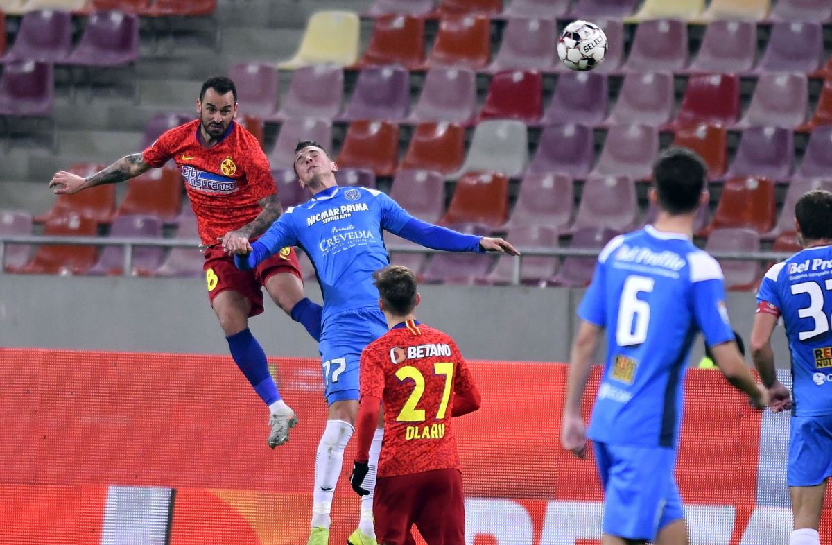 FCSB se desparte de un jucător: "Dacă el vrea, atunci poate să plece chiar și de acum ...