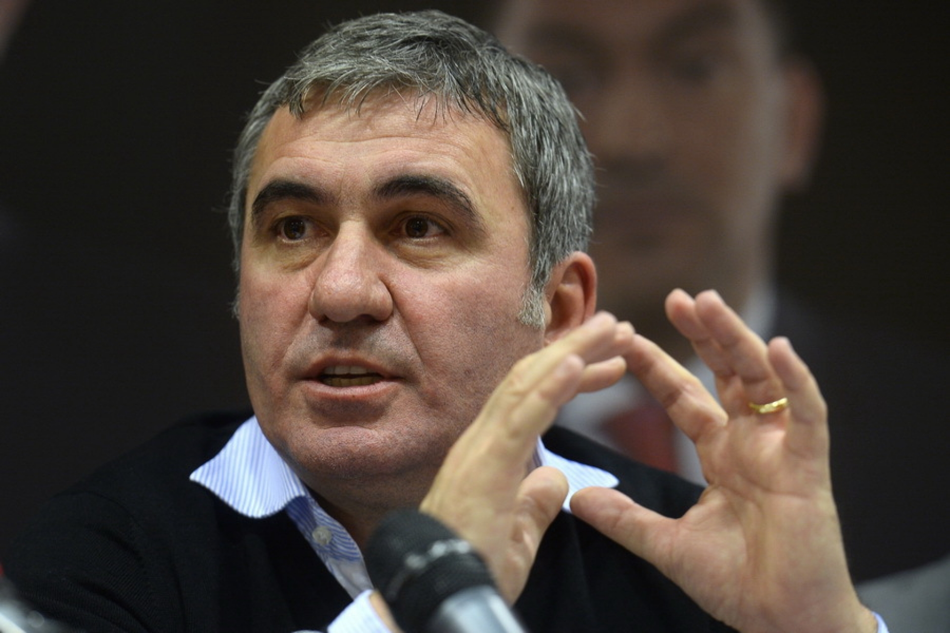 Hagi, aproape să dea o nouă lovitură financiară: A stabilit prețul ...