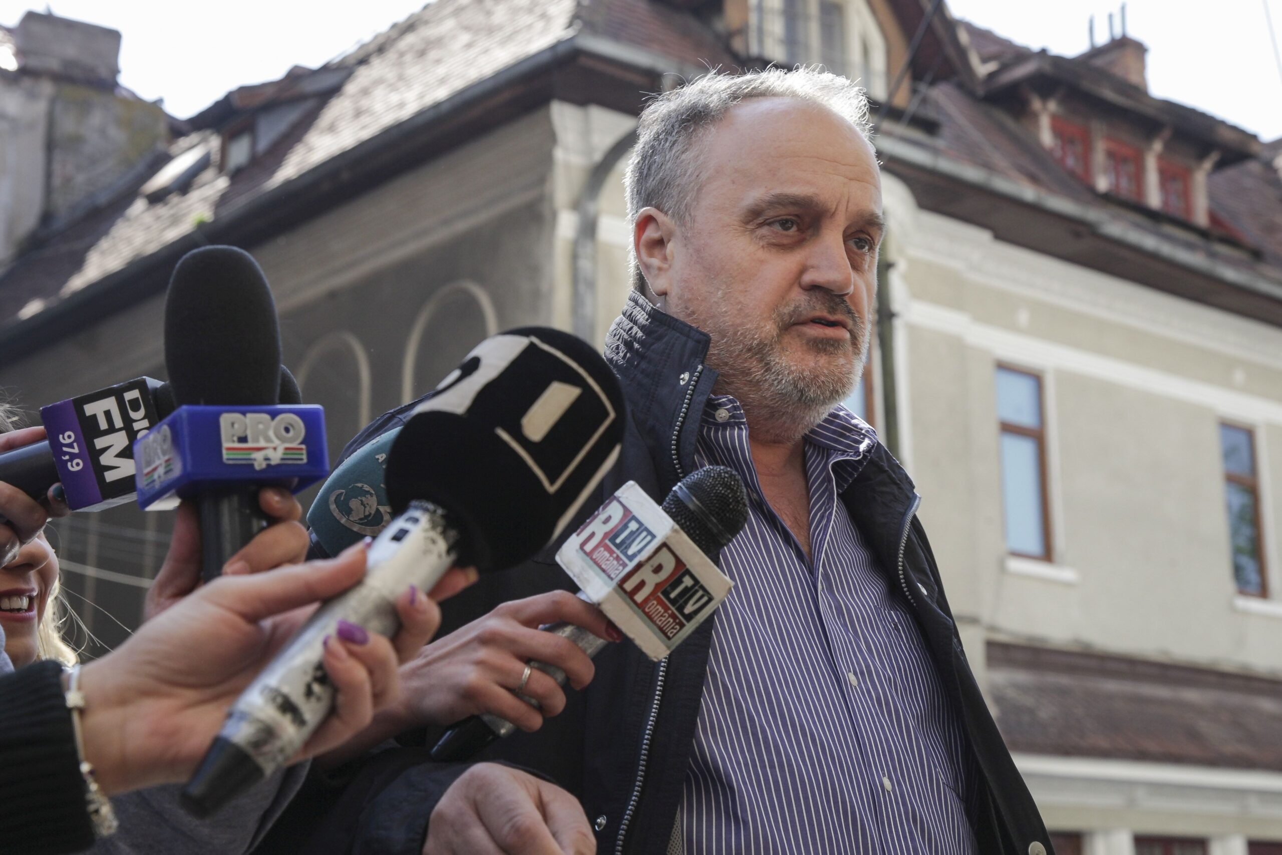 Dinu Pescariu, Claudiu Florică şi Gabriel Sandu au fost achitaţi în ...