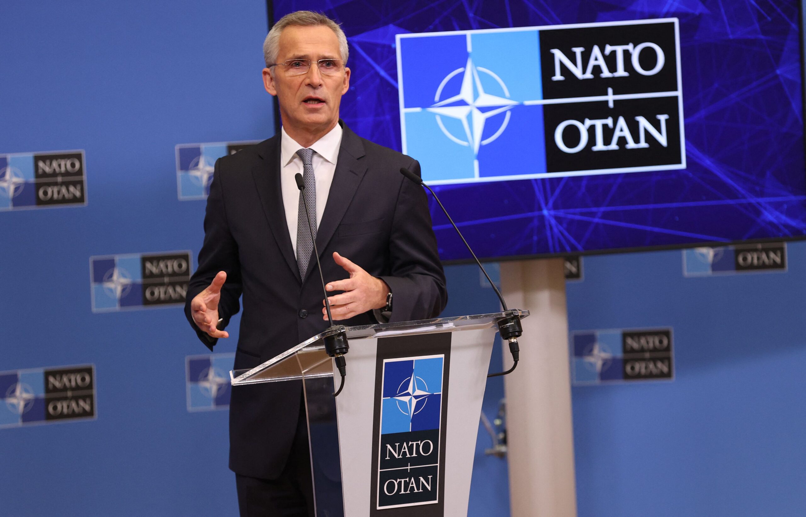 NATO respinge cererea Moscovei de a renunţa la aderarea Ucrainei. Putin ... NATO respinge cererea Moscovei de a renunţa la aderarea Ucrainei. Putin ...