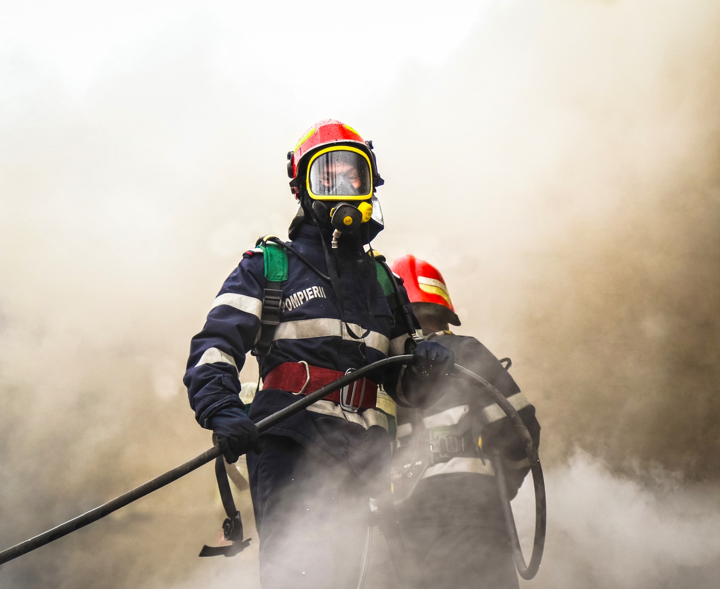 Incendii pe sute de mii de metri pătrați în jurul Bucureștiului ...