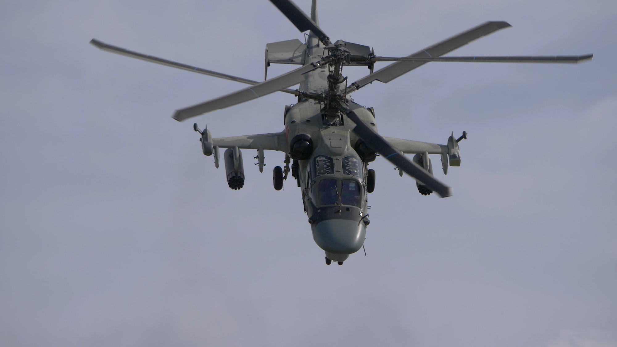 Cel mai nou elicopter rusesc, doborât de ucraineni cu o armă antitanc ...