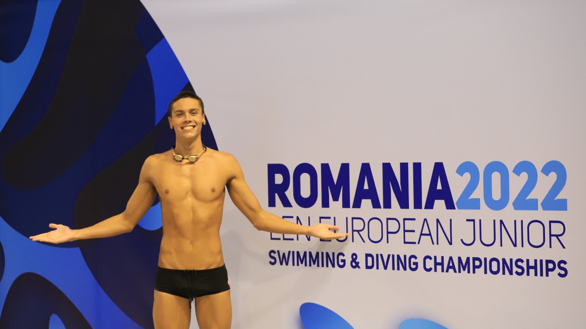 David Popovici a câștigat medalia de aur la 200 m liber la Europenele de juniori. Argint la ...