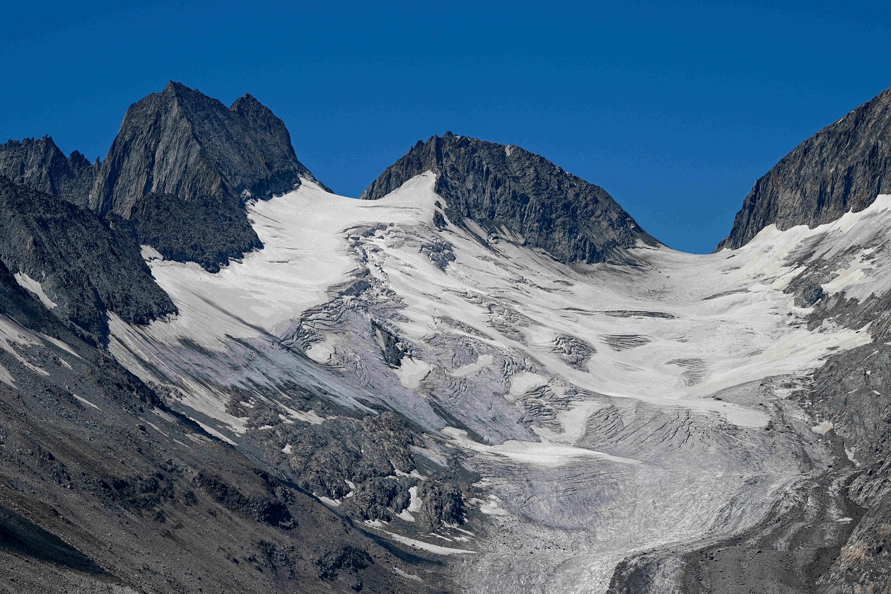 2022 a adus „o experiență șocantă” pentru gheţarii Elveţiei (Video ...