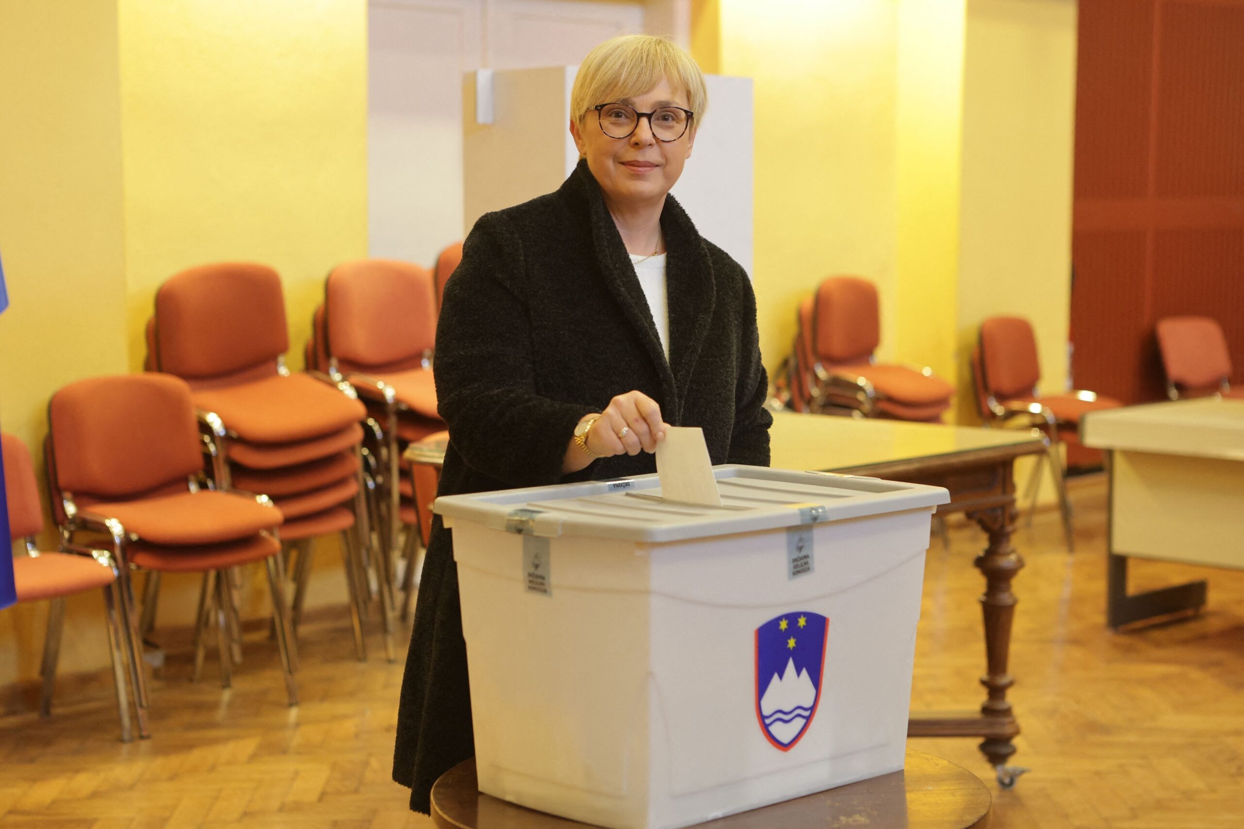 Slovenia are prima femeie președinte: Liberala Natasa Pirc Nusar a câștigat alegerile - spotmedia.ro