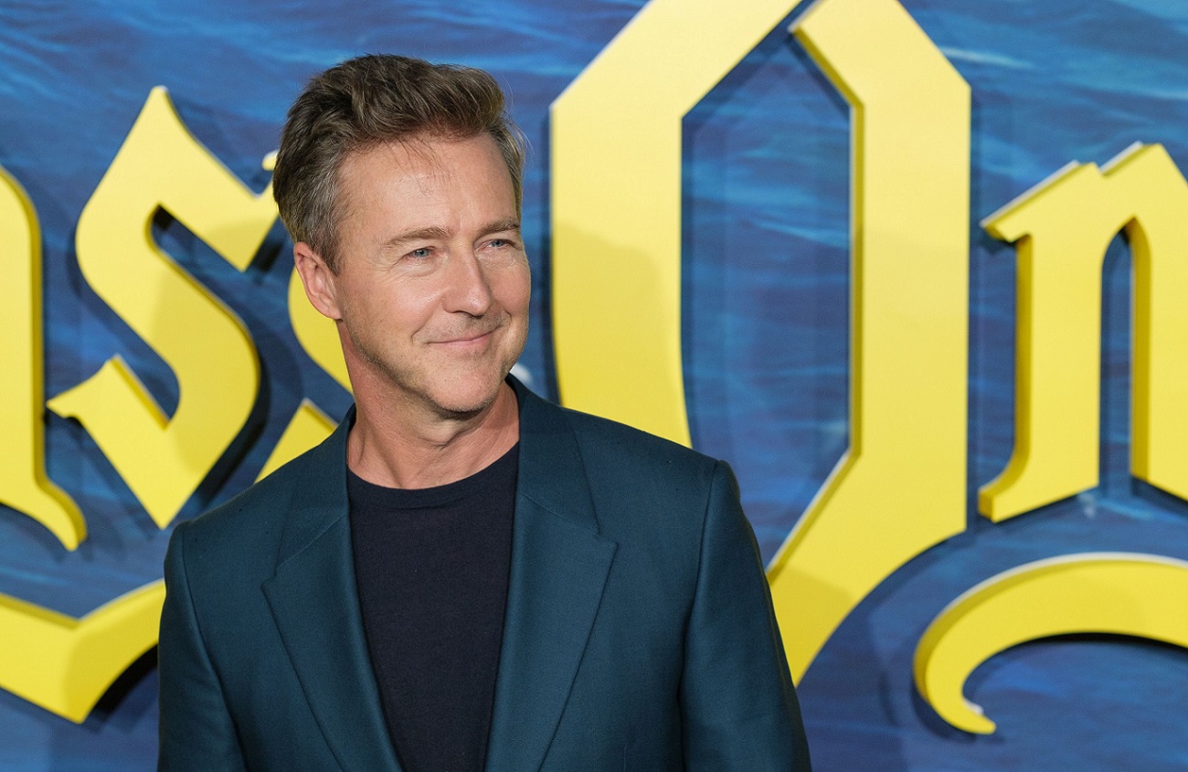 Cum a aflat actorul Edward Norton că Pocahontas e străbunica lui ...