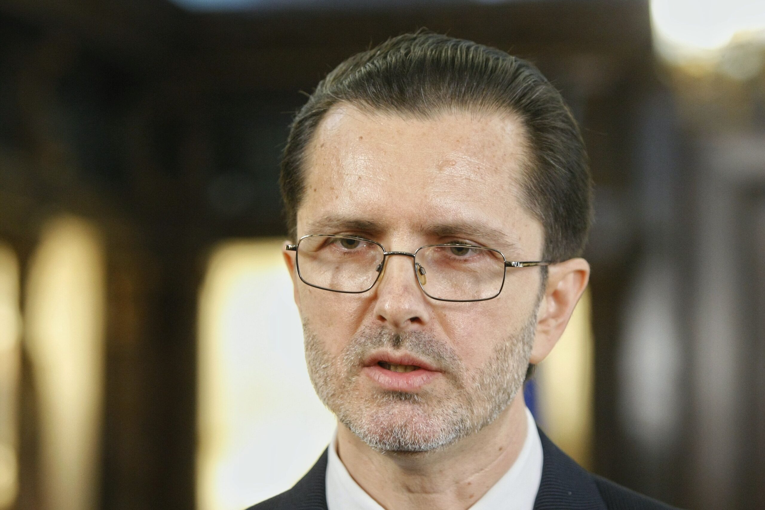 Vasile Bănescu e furibund pe istoria BOR scrisă de Oliver Schmitt ...