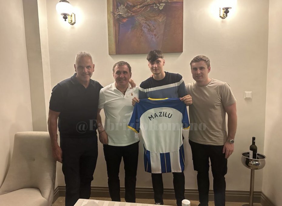 Dorit de Brighton, Adrian Mazilu a semnat: Farul încasează 3 milioane ...