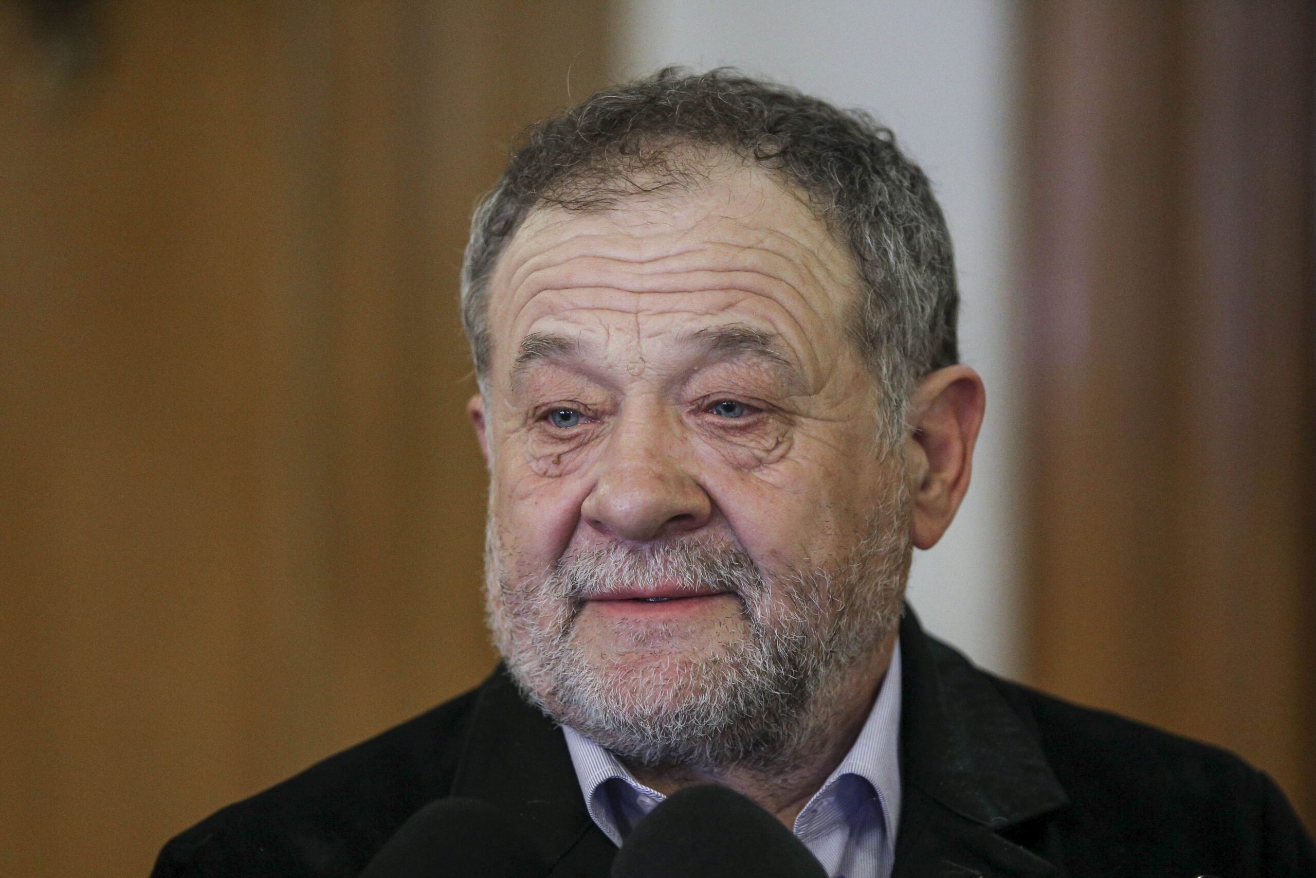 Dumitru Buzatu, arestat pentru 30 de zile. Perchezițiile au durat până ...