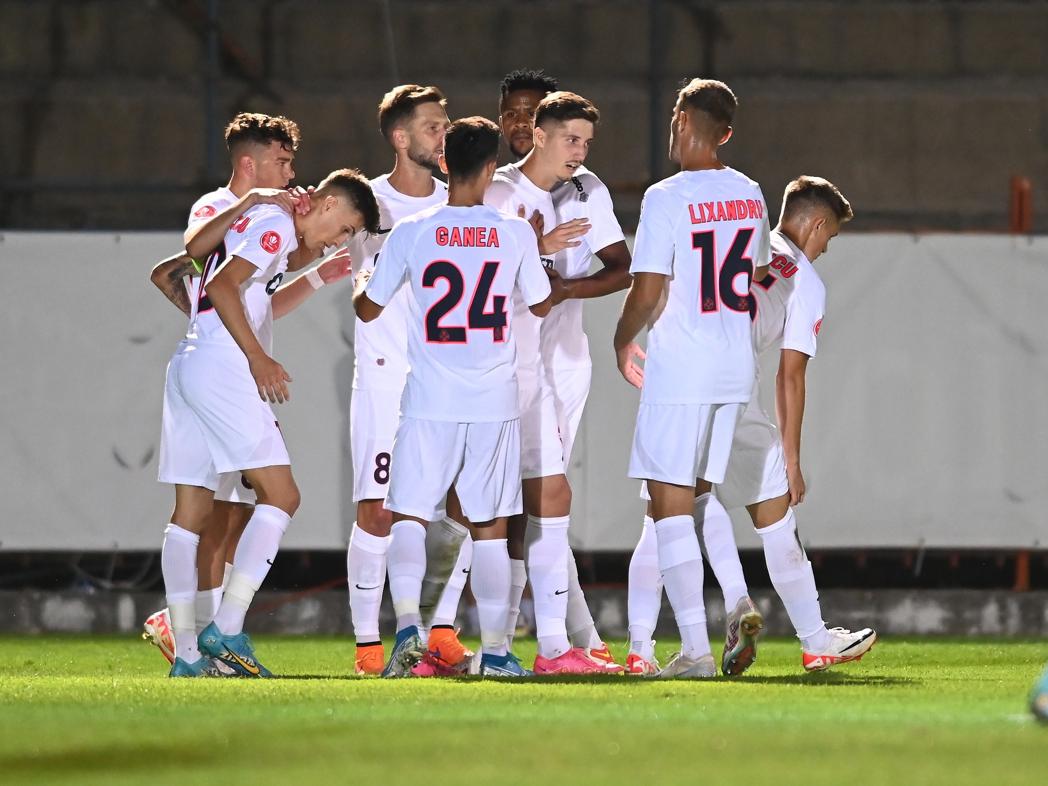 FCSB, pierdere importantă: E forțată să apeleze la un fotbalist cu doar 78 de minute jucate în ...