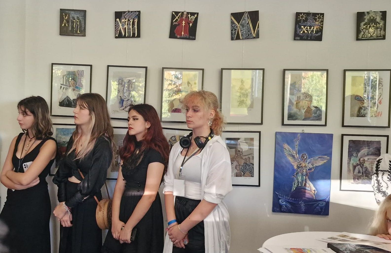 Expoziție românească la München, a elevilor liceului Tonitza (Foto ...