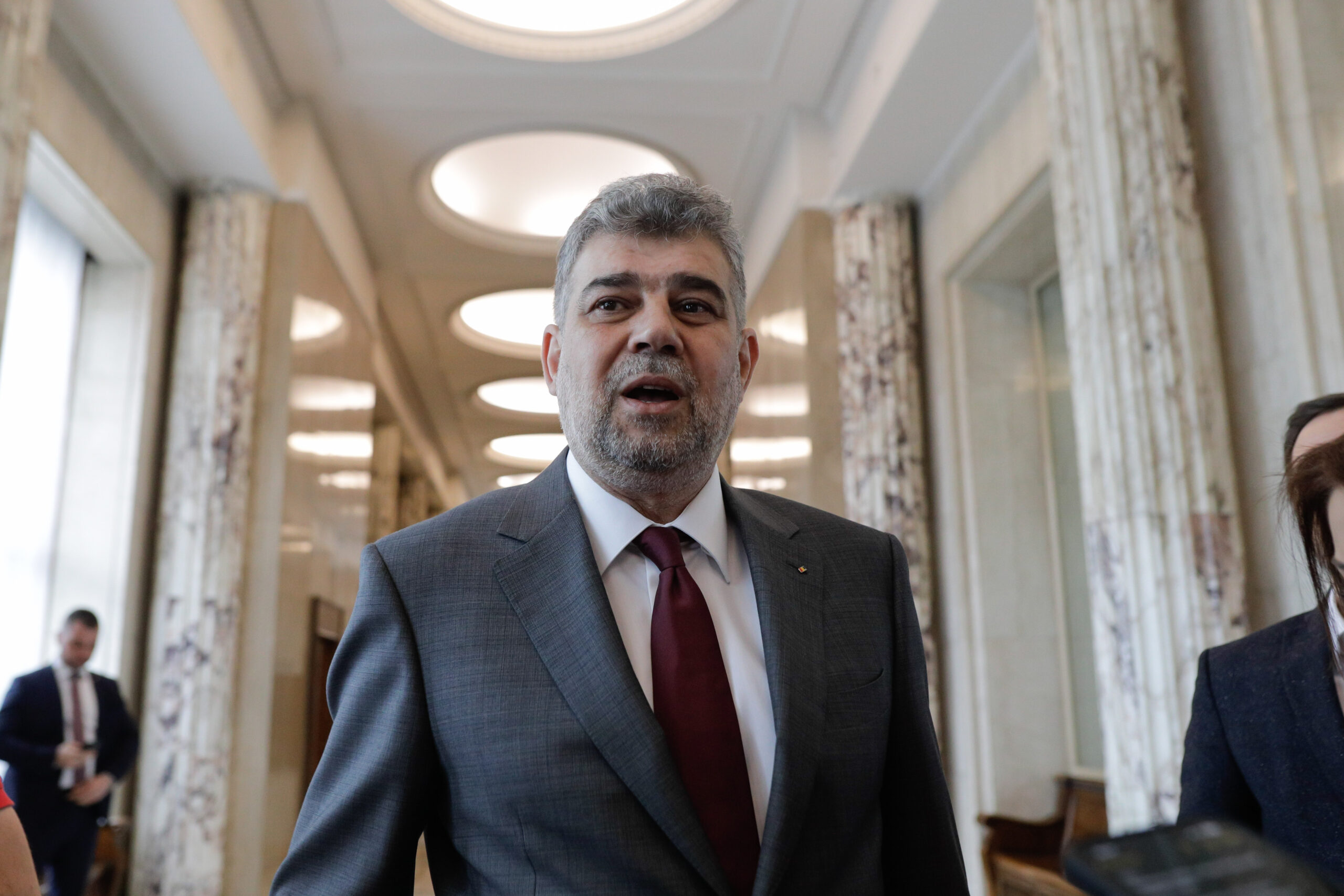 Ciolacu și-a început turneul din SUA cu o vizită la Muzeul ...