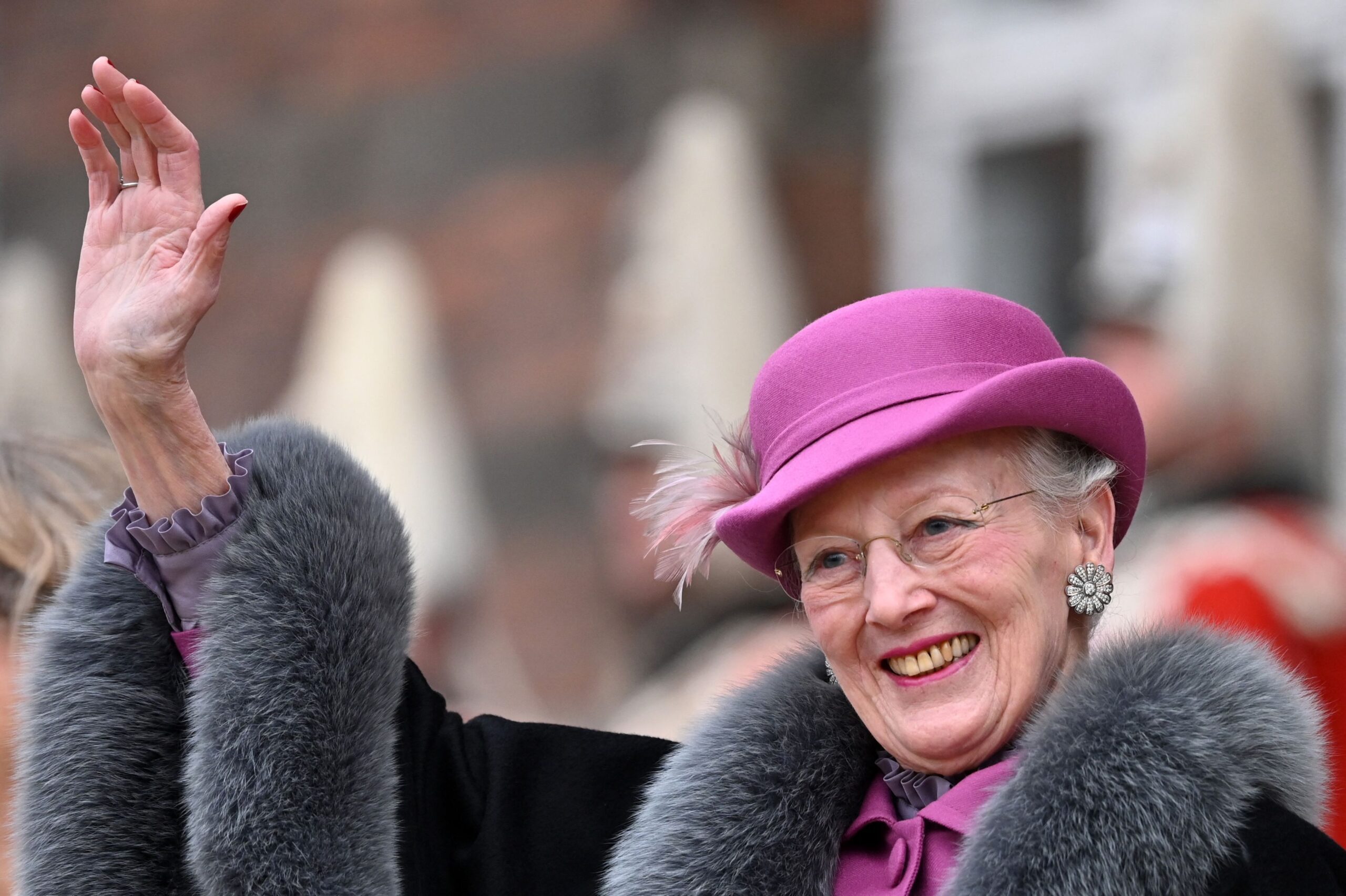 Regina Margrethe a Danemarcei a câștigat "Oscarul" danez pentru "cel mai bun designer de costume ...