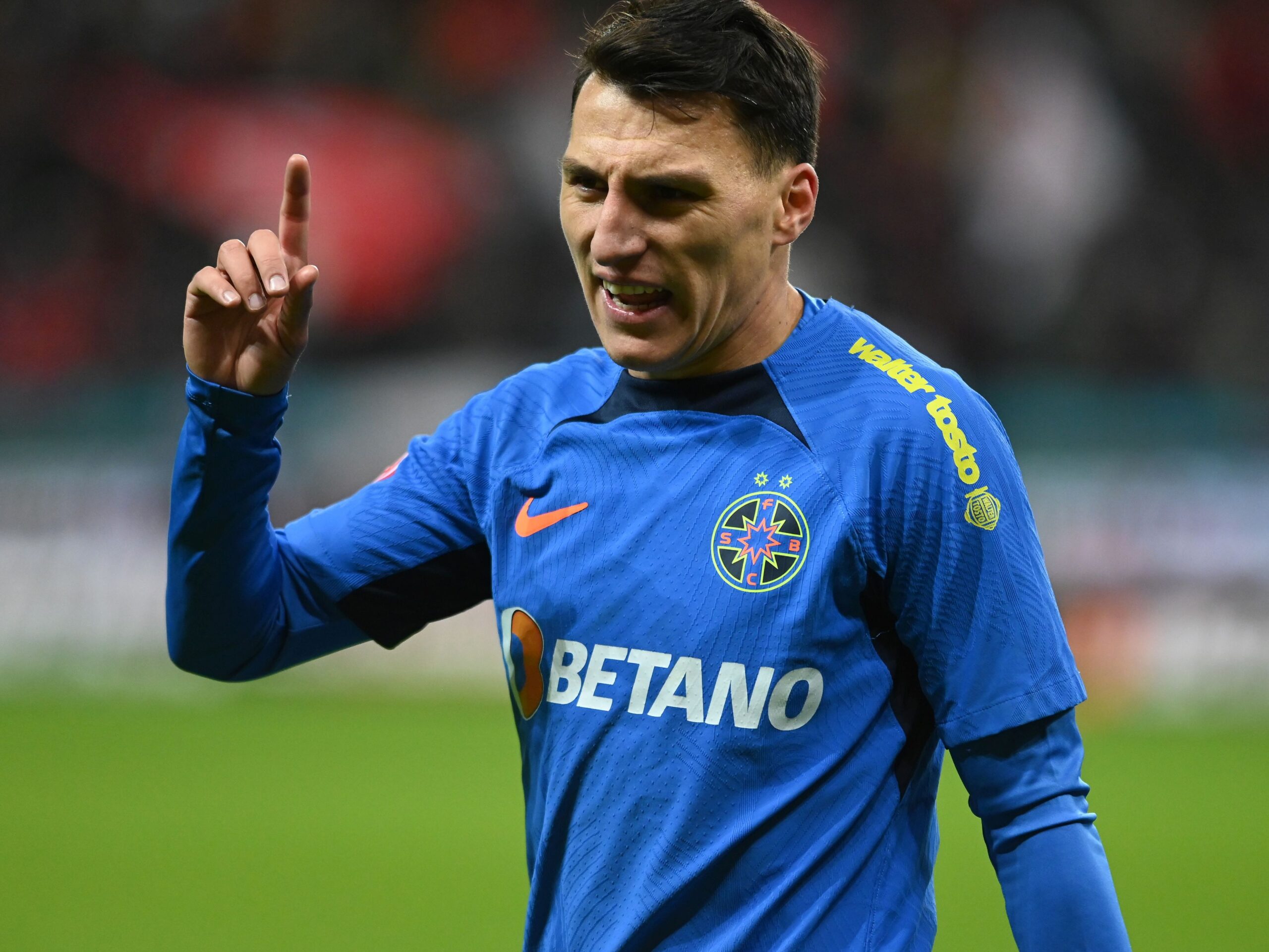 FCSB acceptă "o ofertă bună" pentru plecarea lui Risto Radunovic ...