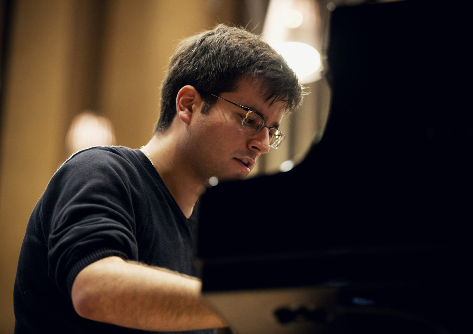 Pianistul Florian Mitrea cântă Ravel la Sala Radio - spotmedia.ro