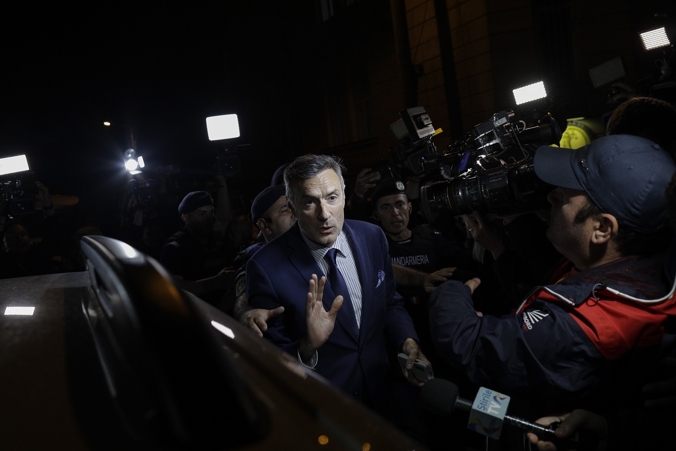 Florian Coldea, Dumitru Dumbravă și Doru Trăilă au fost plasați sub ...