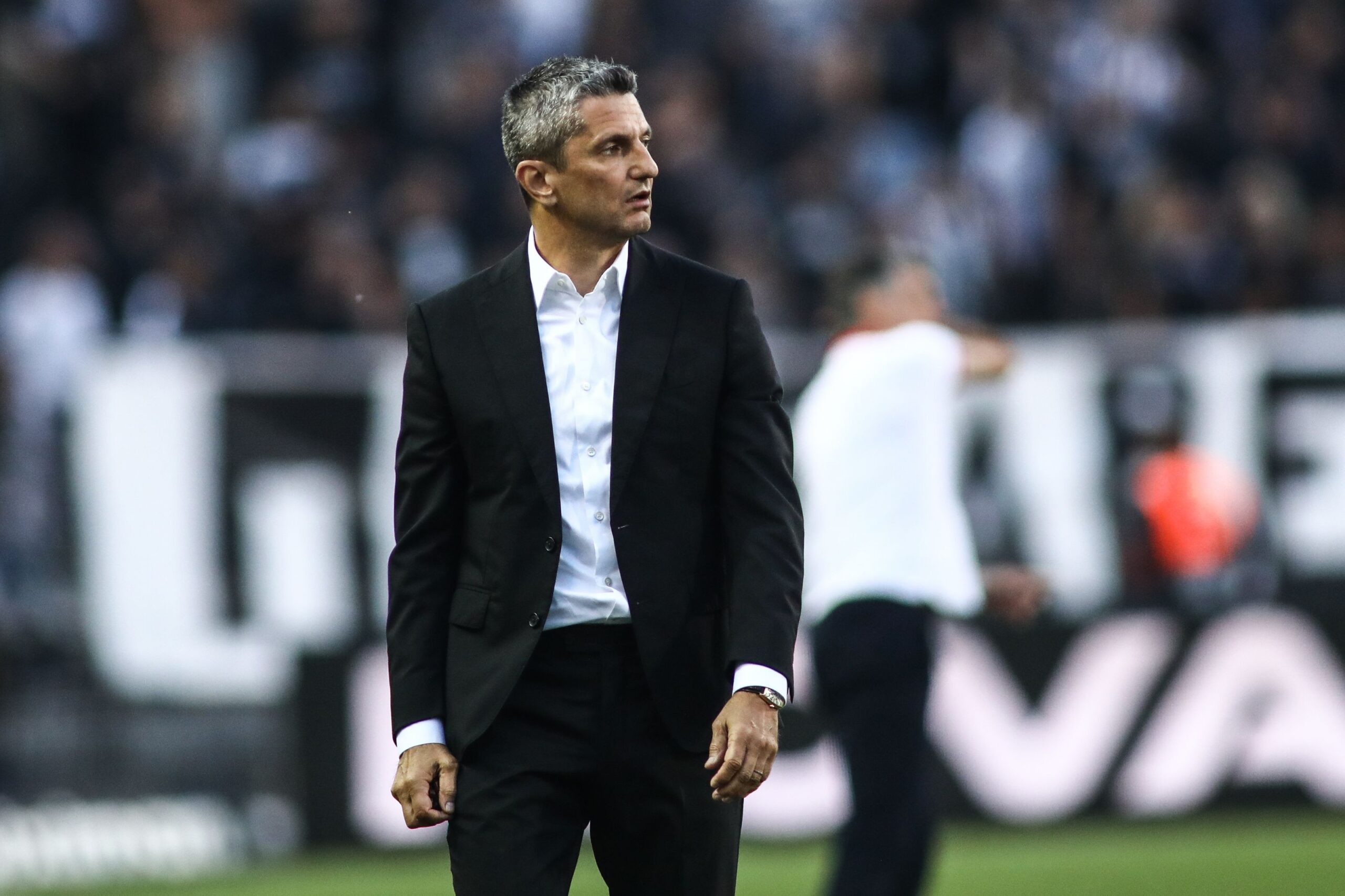 Răzvan Lucescu has reached an agreement with another team and will ...