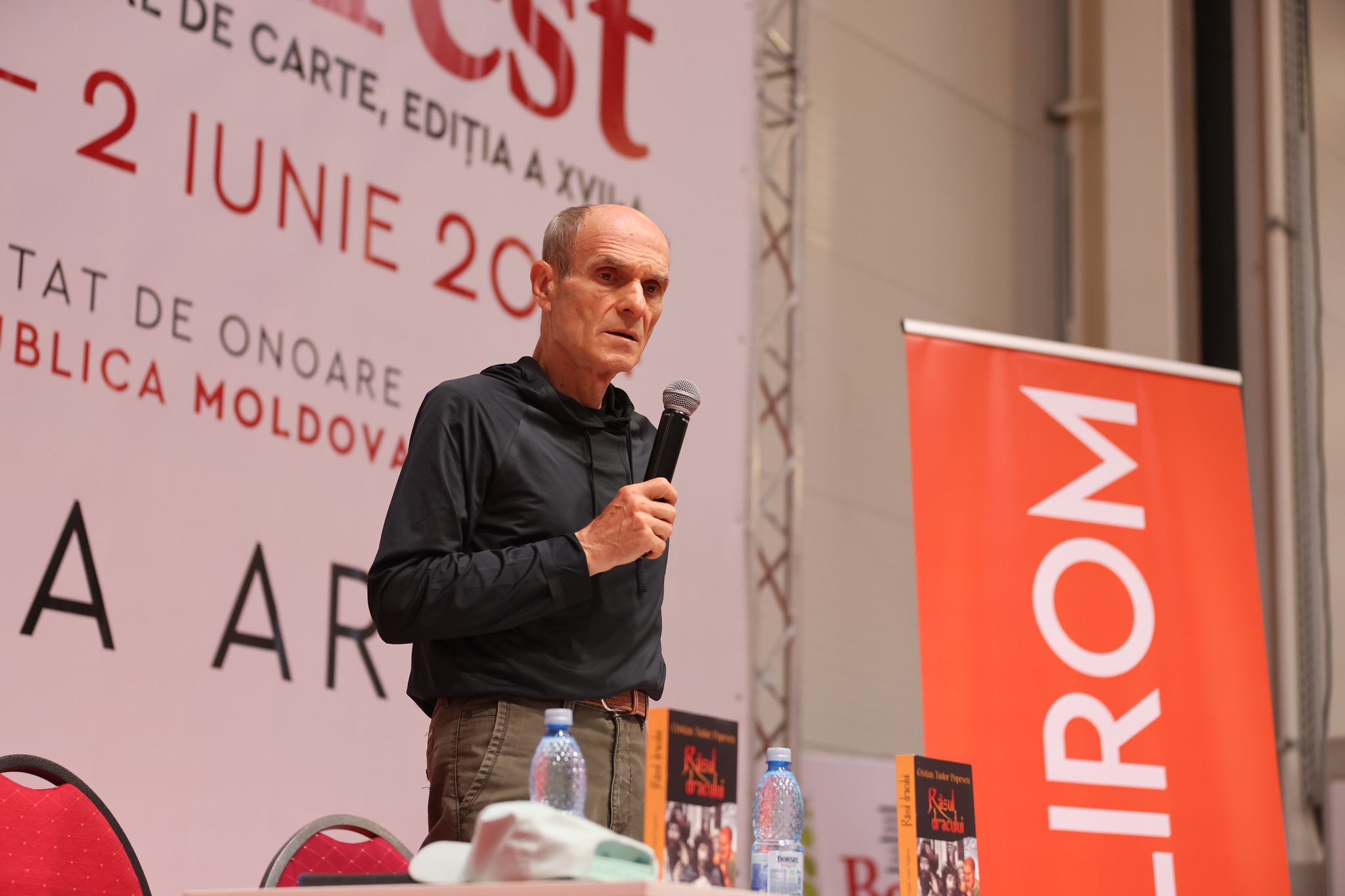 CTP și-a lansat la Bookfest cartea "Râsul dracului. Interceptări ...