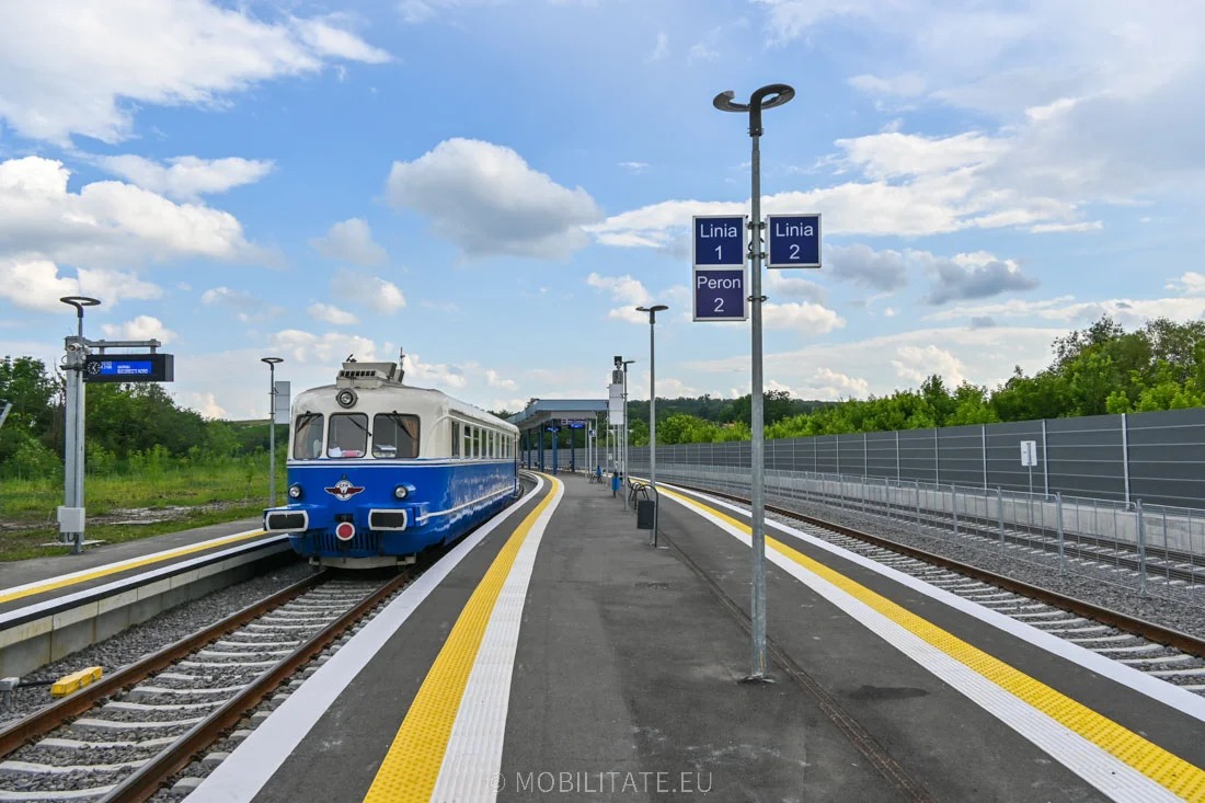 După 19 ani de la prăbușirea podului de la Grădiștea, merge iar trenul ...