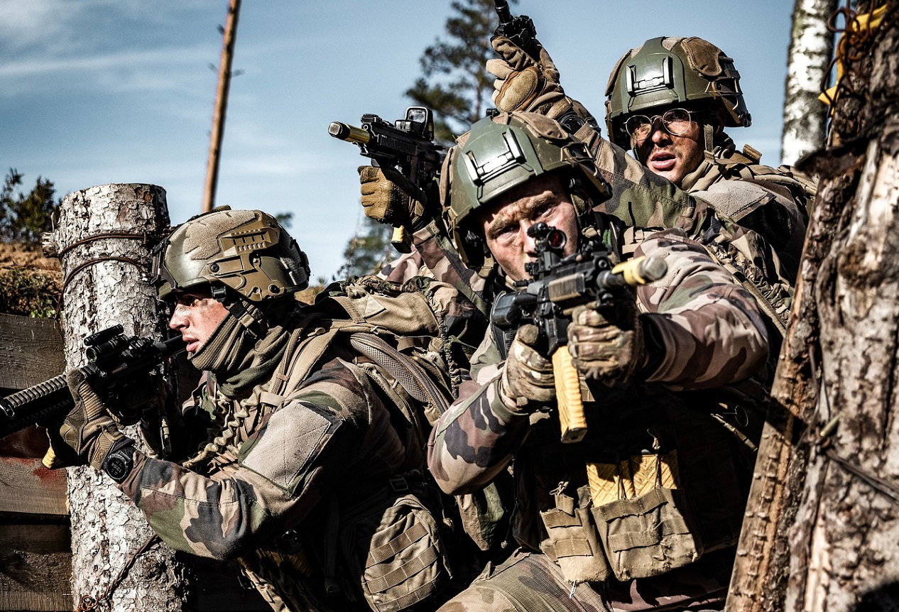 Reuters: NATO needs up to 350,000 additional troops for defense plans ...