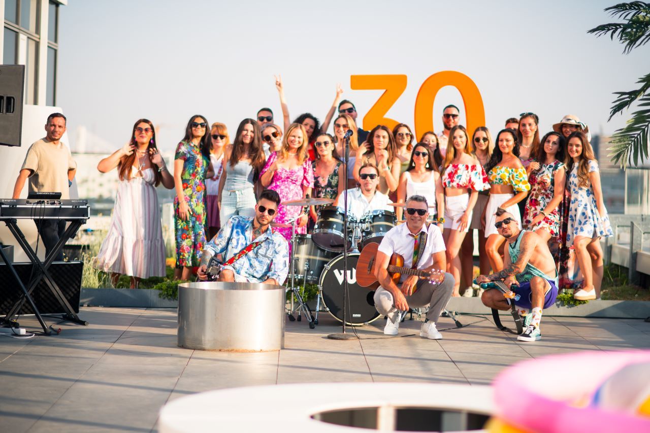 ING și Vunk sărbătoresc 30 de ani împreună. Muzica și banking-ul în ...