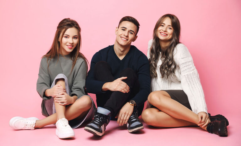 Romanian Influencer Awards premiază cei mai activi creatori de conținut ...