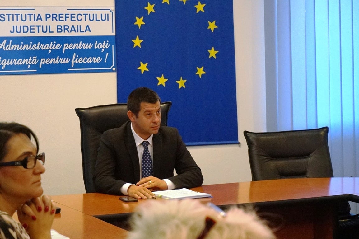 An MP blocked his wife in traffic, hitting her car and threatening with ...