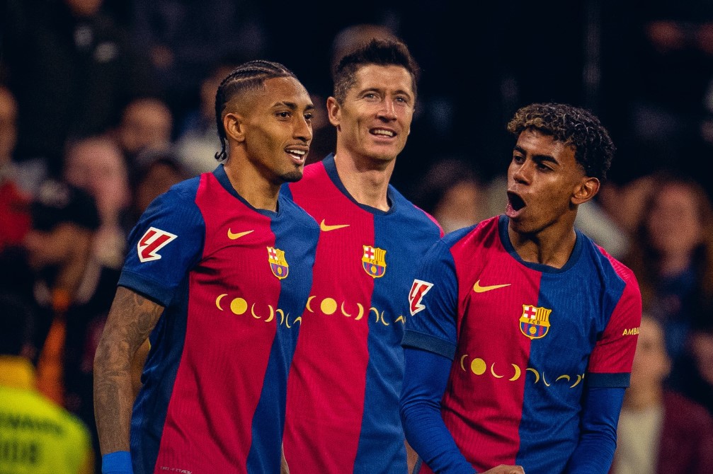 FC Barcelona învinge Real Madrid la scor - spotmedia.ro