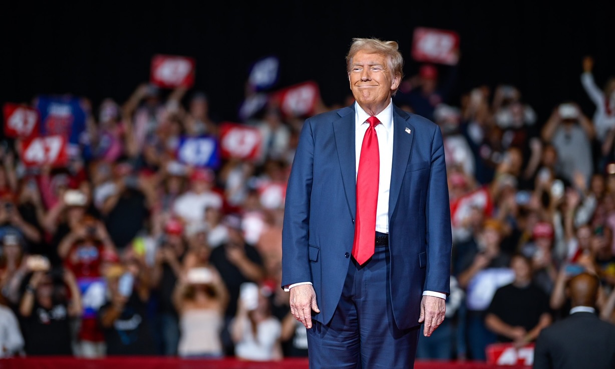 Învestirea lui Trump: 48 de km de garduri negre înalte și teama de „un ...