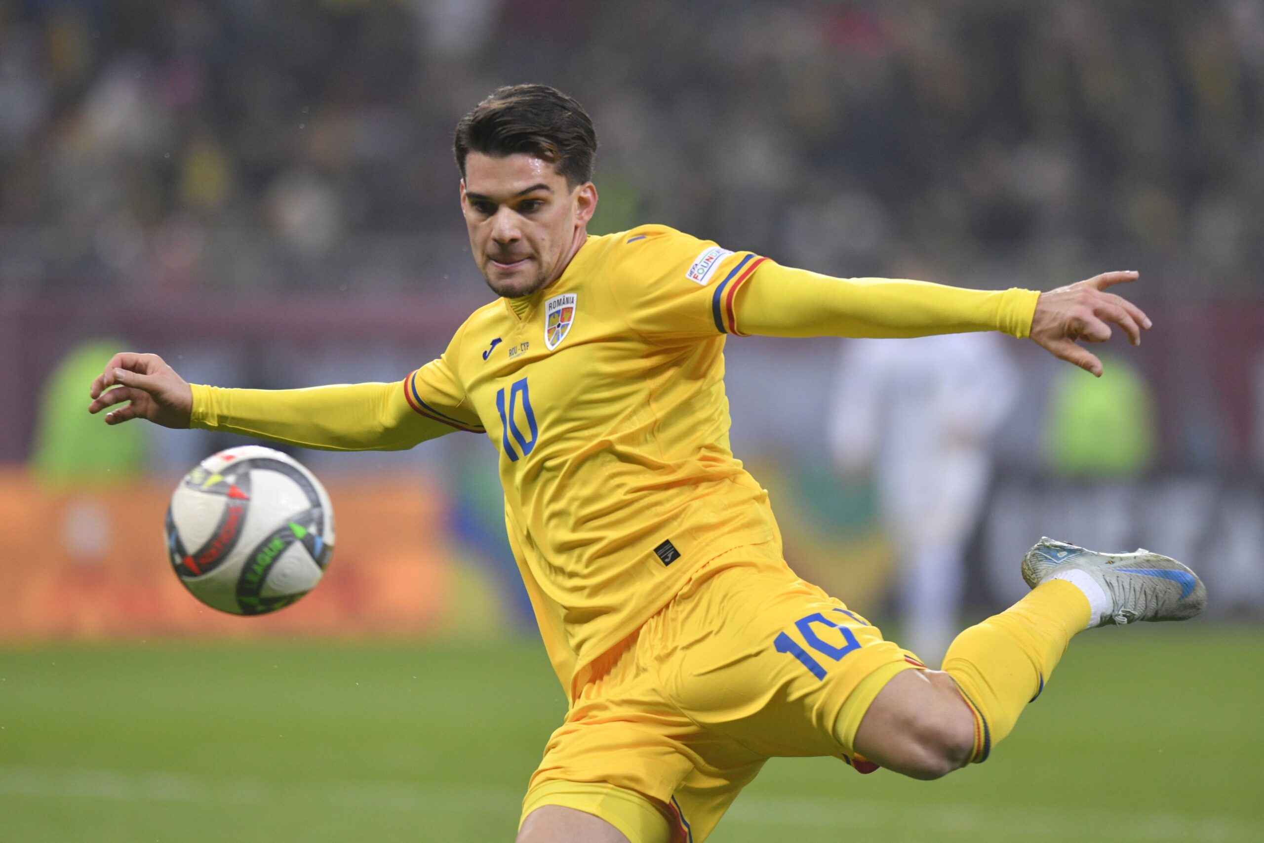 Ianis Hagi, lăudat de presa scoțiană după revenirea sa pe teren la ...