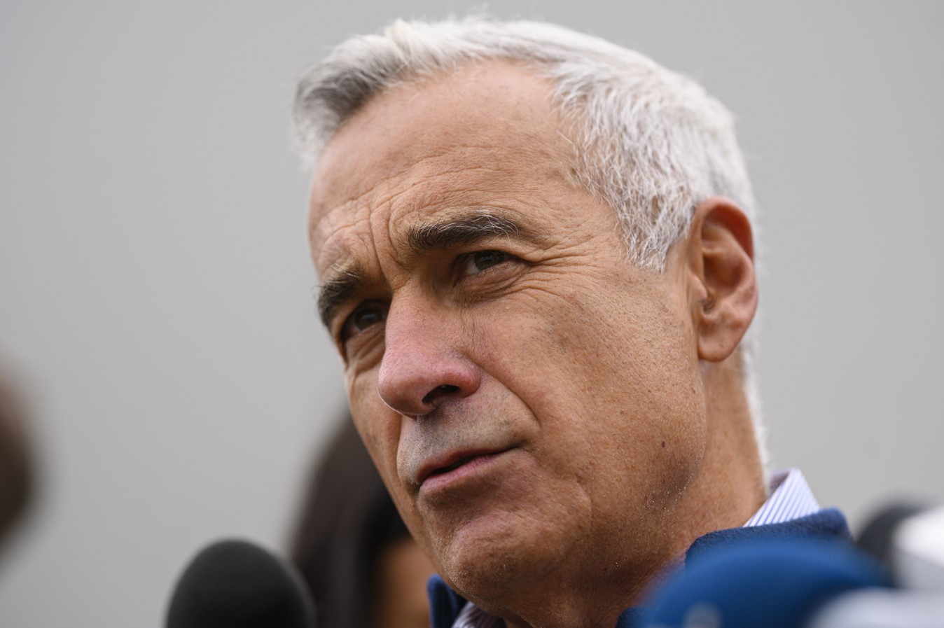 Cine e Călin Georgescu, marea surpriză a alegerilor. Îl face TikTok ...