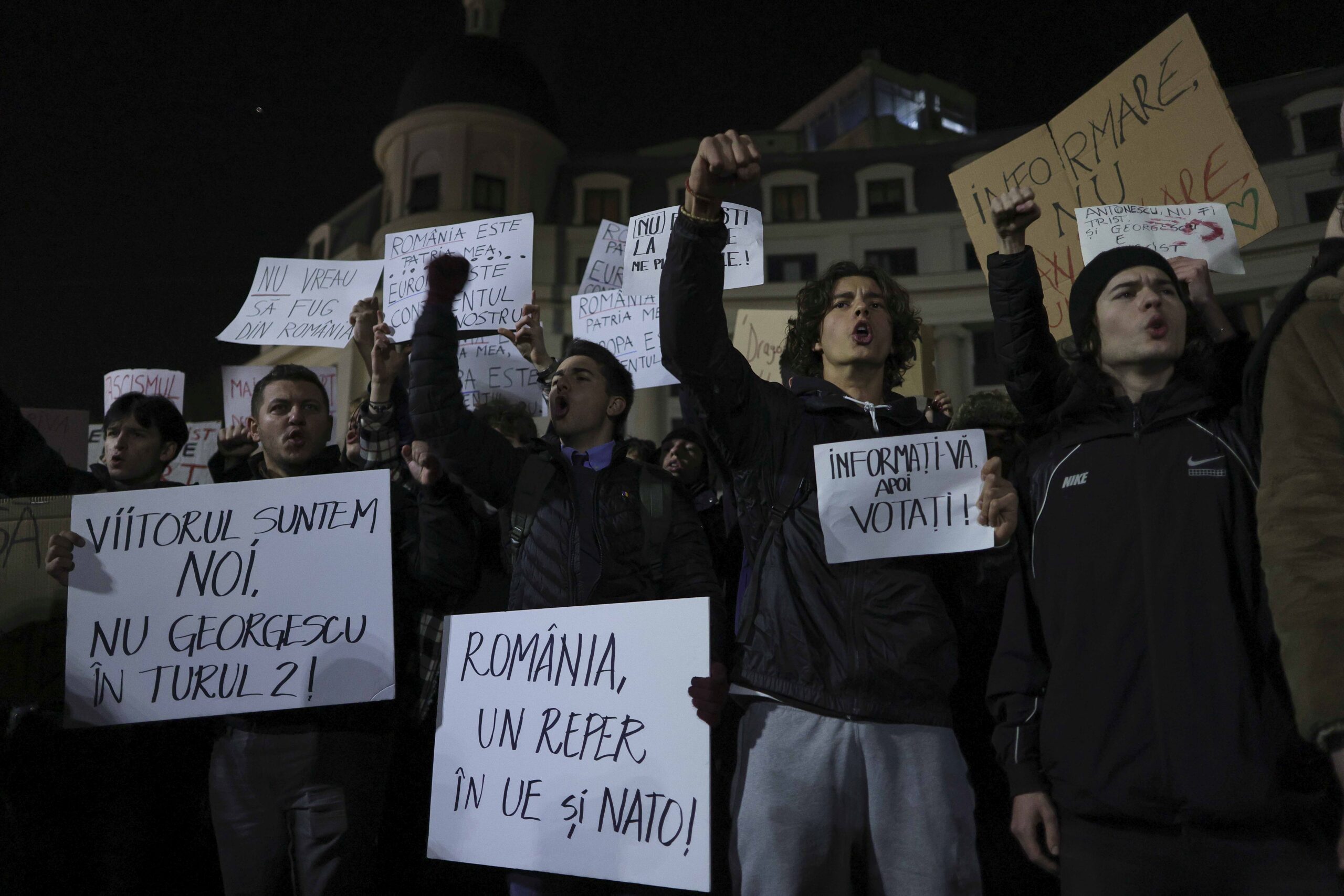 Proteste ale tinerilor în București, Timișoara, Sibiu, Brașov și ...