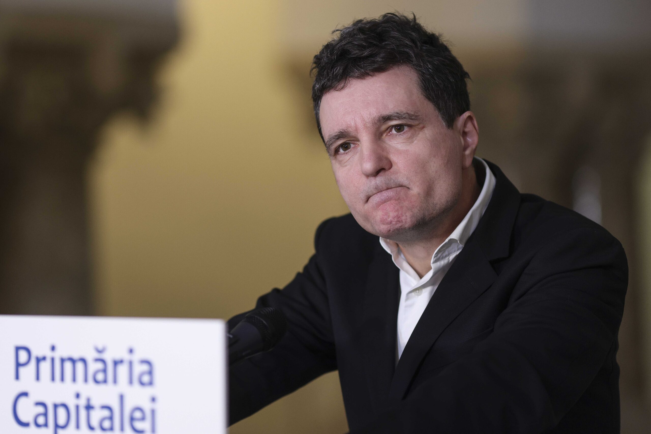 Parlamentarii l-au ignorat pe Nicușor Dan și au lăsat mai mulți bani la ...