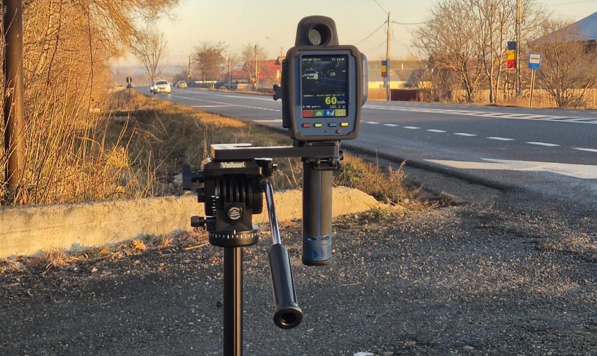 A început monitorizarea traficului rutier cu radare. Pe A1, A2 și DN 2. Cum vor fi sancționați ...