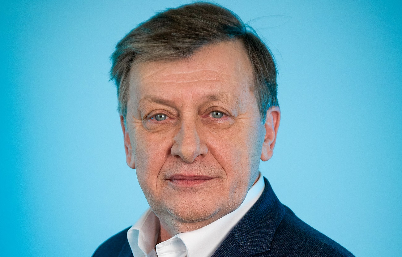 (P) Crin Antonescu: „Dau semnalul unei relații de susținere și sprijin ...