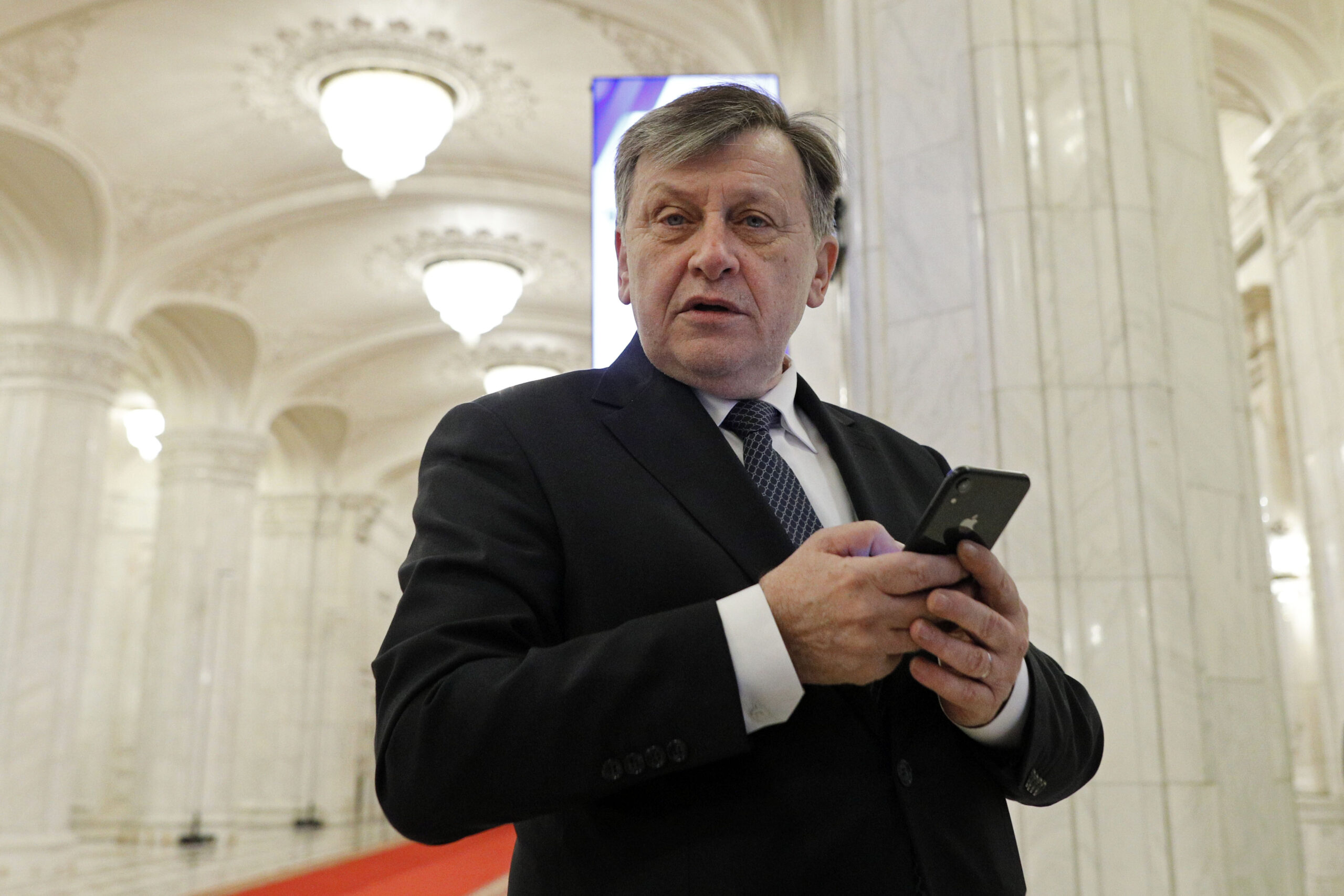 Crin Antonescu a dat o declarație la Securitate despre un coleg ...