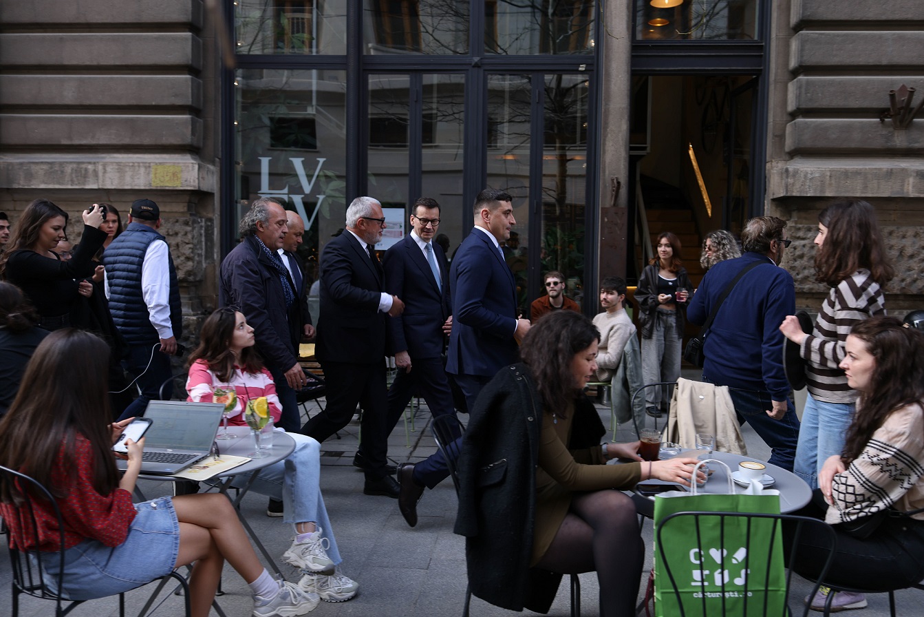 Simion și-a depus candidatura la alegerile prezidențiale: Imediat a ...