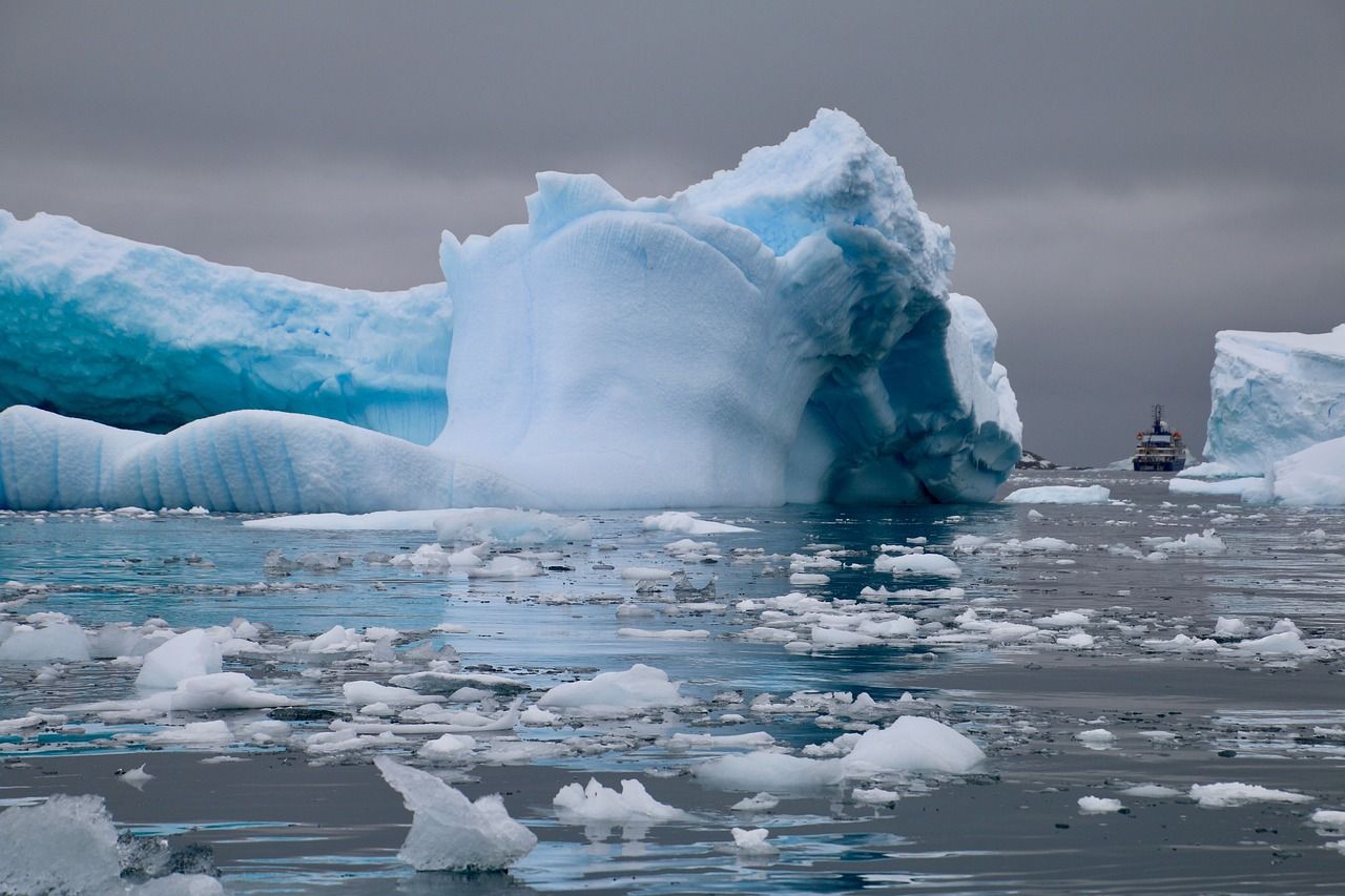 O serie de fenomene climatice bruște a determinat topirea record a ...