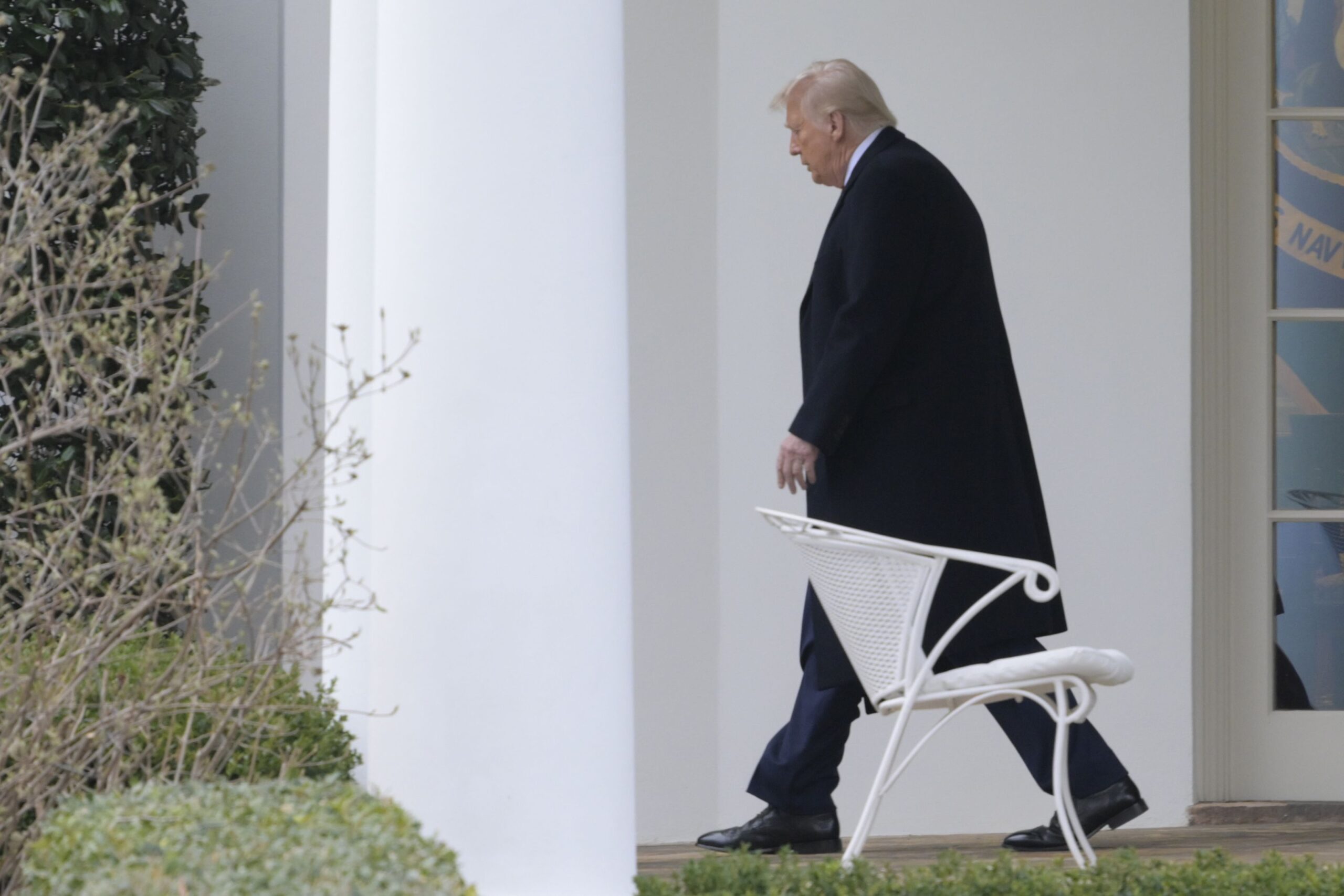 Washington Post: Nu este doar despre SUA. Trump este dăunător pentru ...