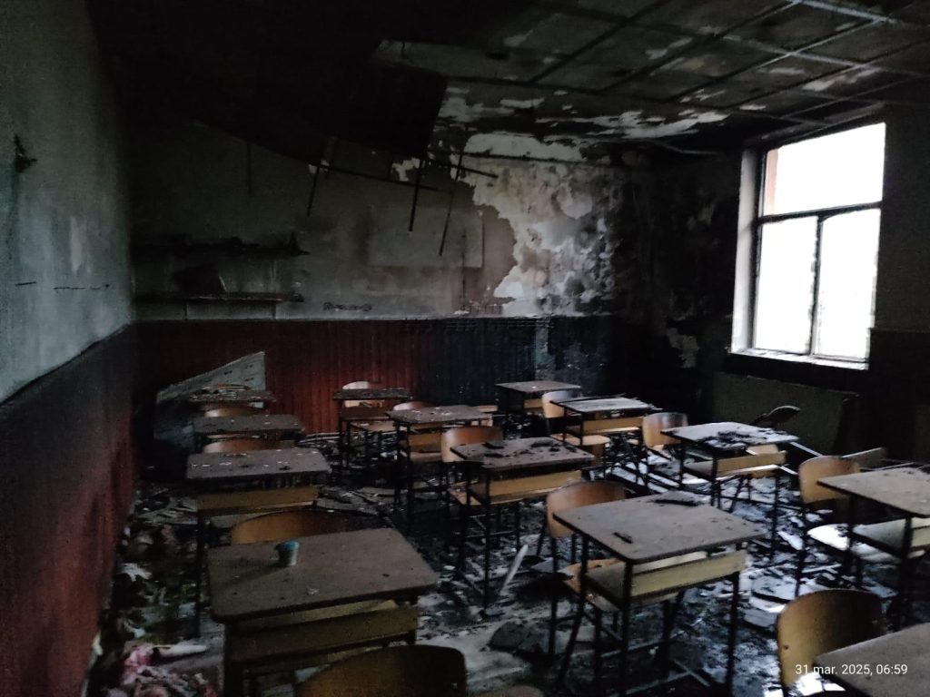 Anchetă în Galați, după ce a fost incendiată o școală UPDATE Poliția ...