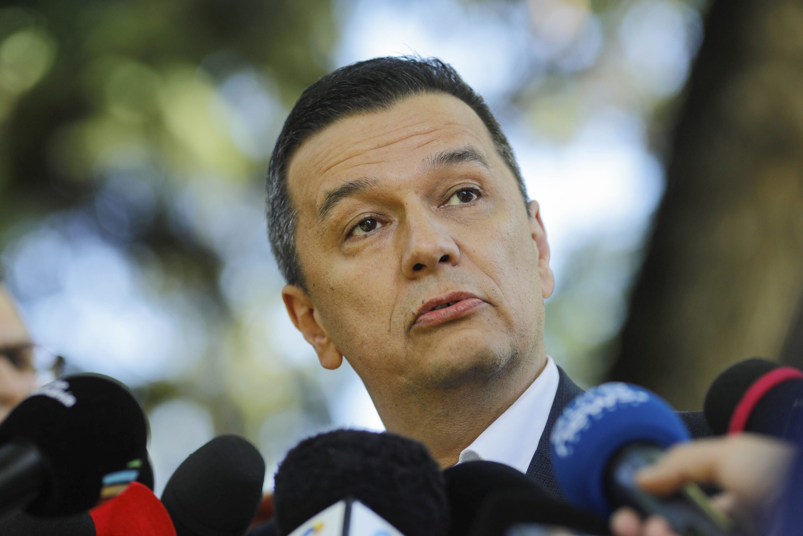 Grindeanu îi cere lui Bolojan să negocieze cu magistrații sau „să plece ...
