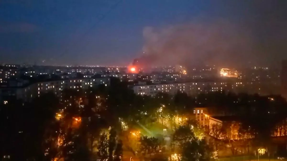 Day 1168 Over 100 drones attacked Moscow, 10 airports affected. Short ...