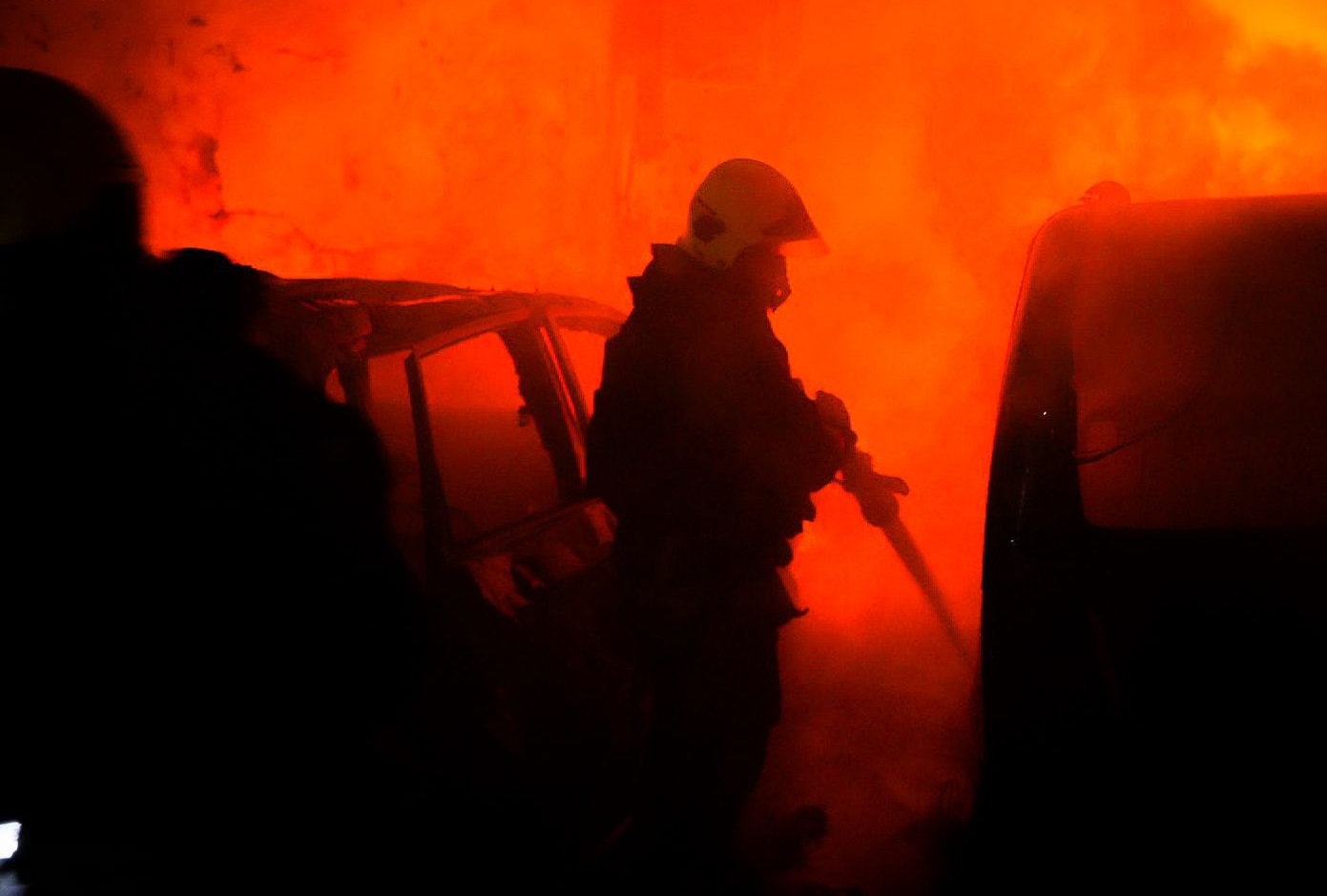 Ziua 1257 Kievul lovit de rachete, explozii la centrala Zaporojie. Foc ...