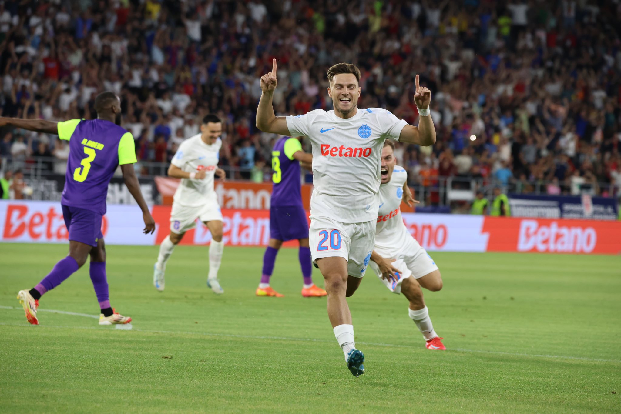 FCSB câștigă Supercupa României: Radunovic a adus victoria în ...