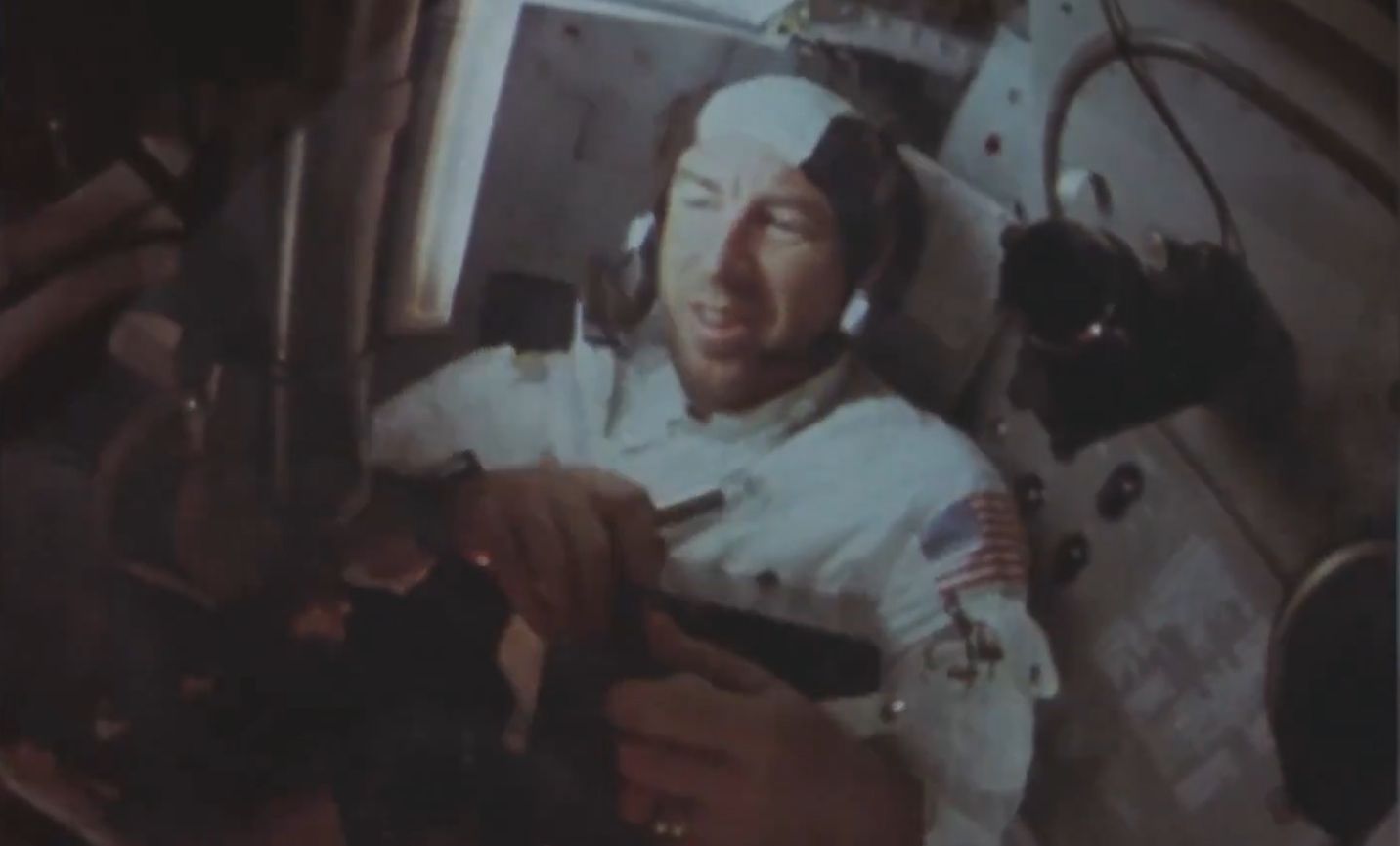 A murit Jim Lovell, legendarul comandant al misiunii Apollo 13, un ...
