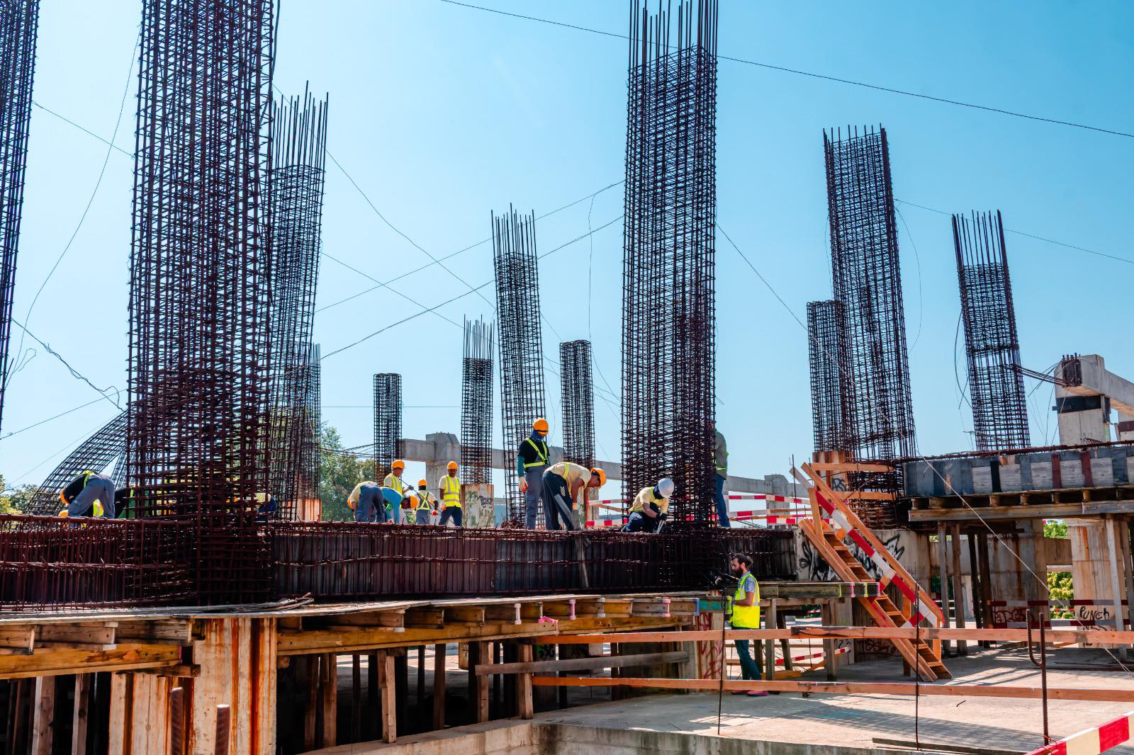 Lucrările la Patinoarul Flamaropol au fost reluate: investiție de peste 150 de milioane de lei ...