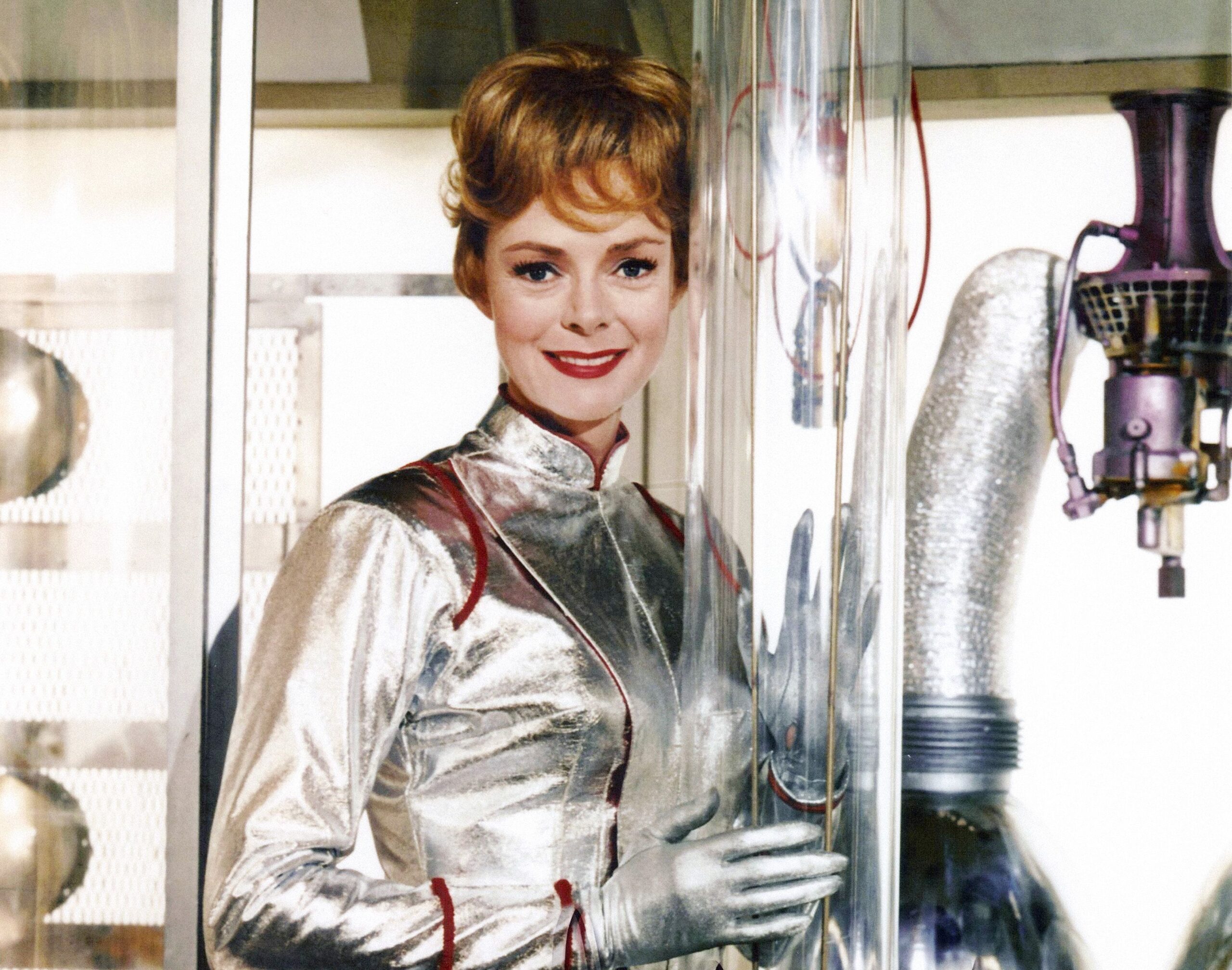 June Lockhart, îndrăgita actriță din serialele Lassie și Lost in Space ...