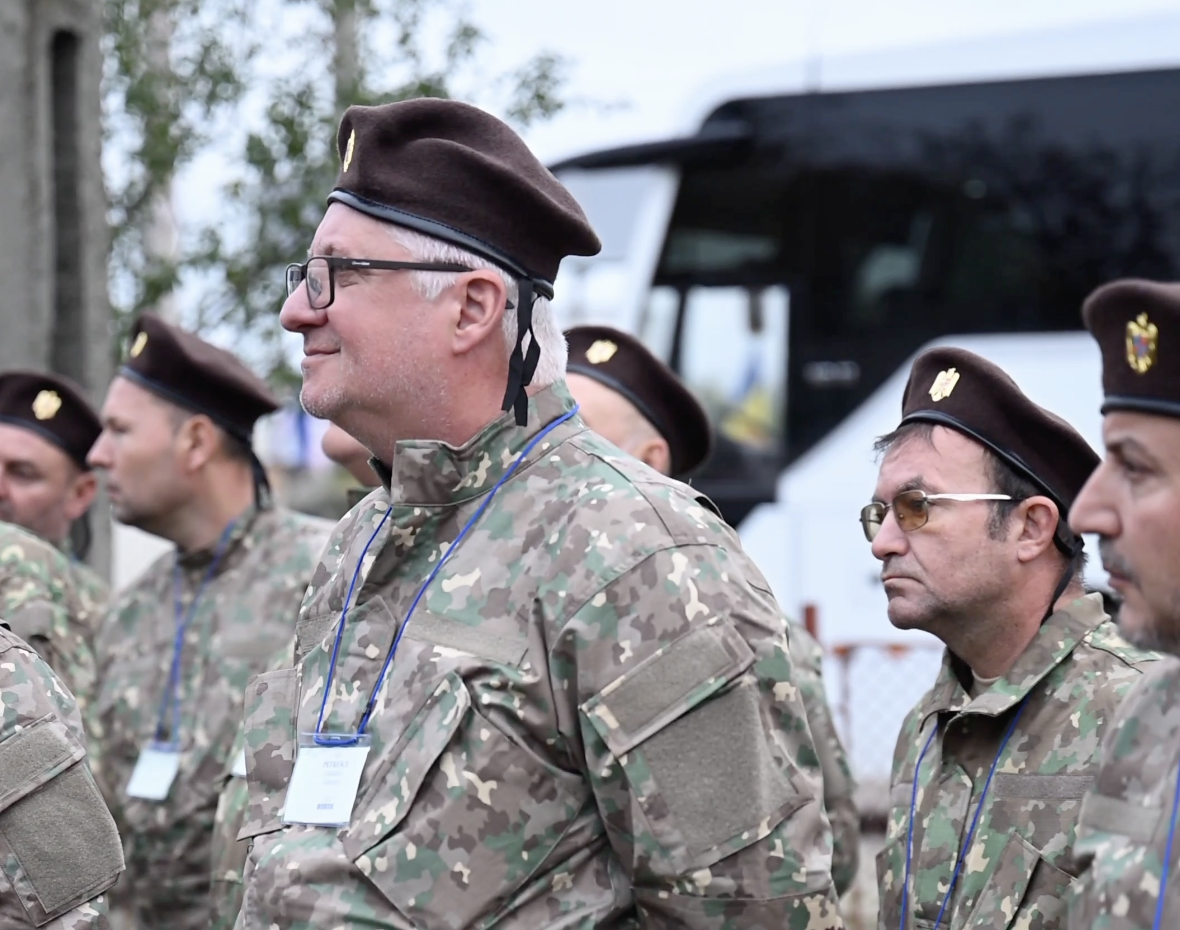 An exercise to mobilize conscripted soldiers from Ceaușescu's era ...