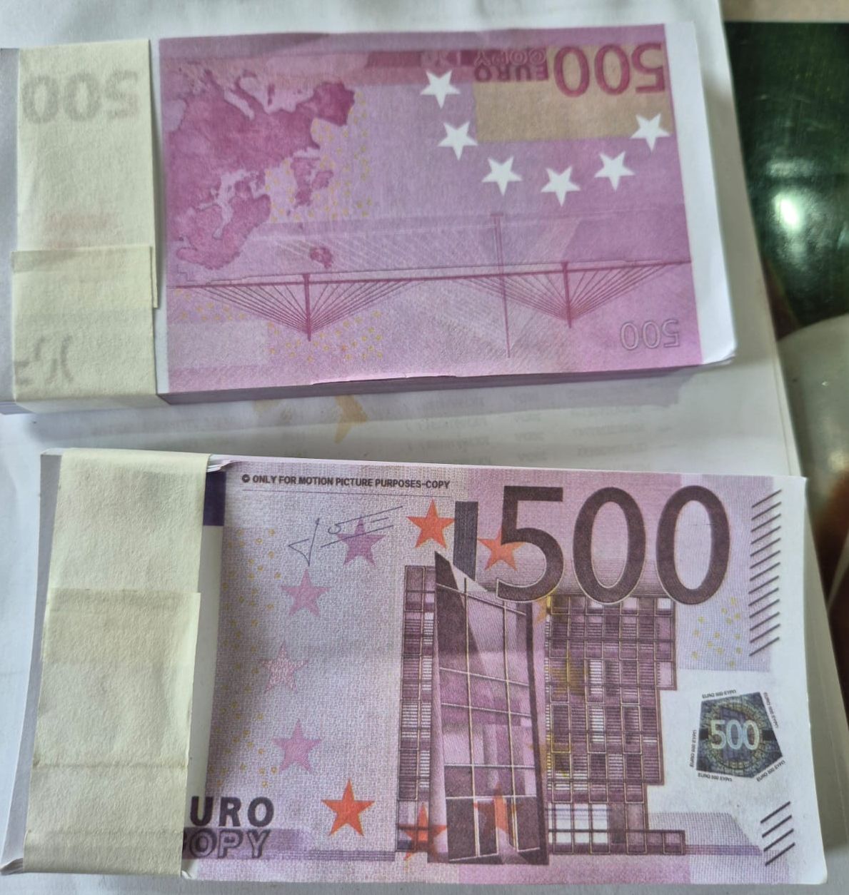 Captura-record de „bancnote falsificate” din Portul Constanța, bani de ...